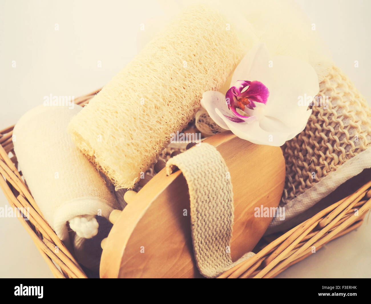 Spa still life white hi-res stock photography and images - Alamy