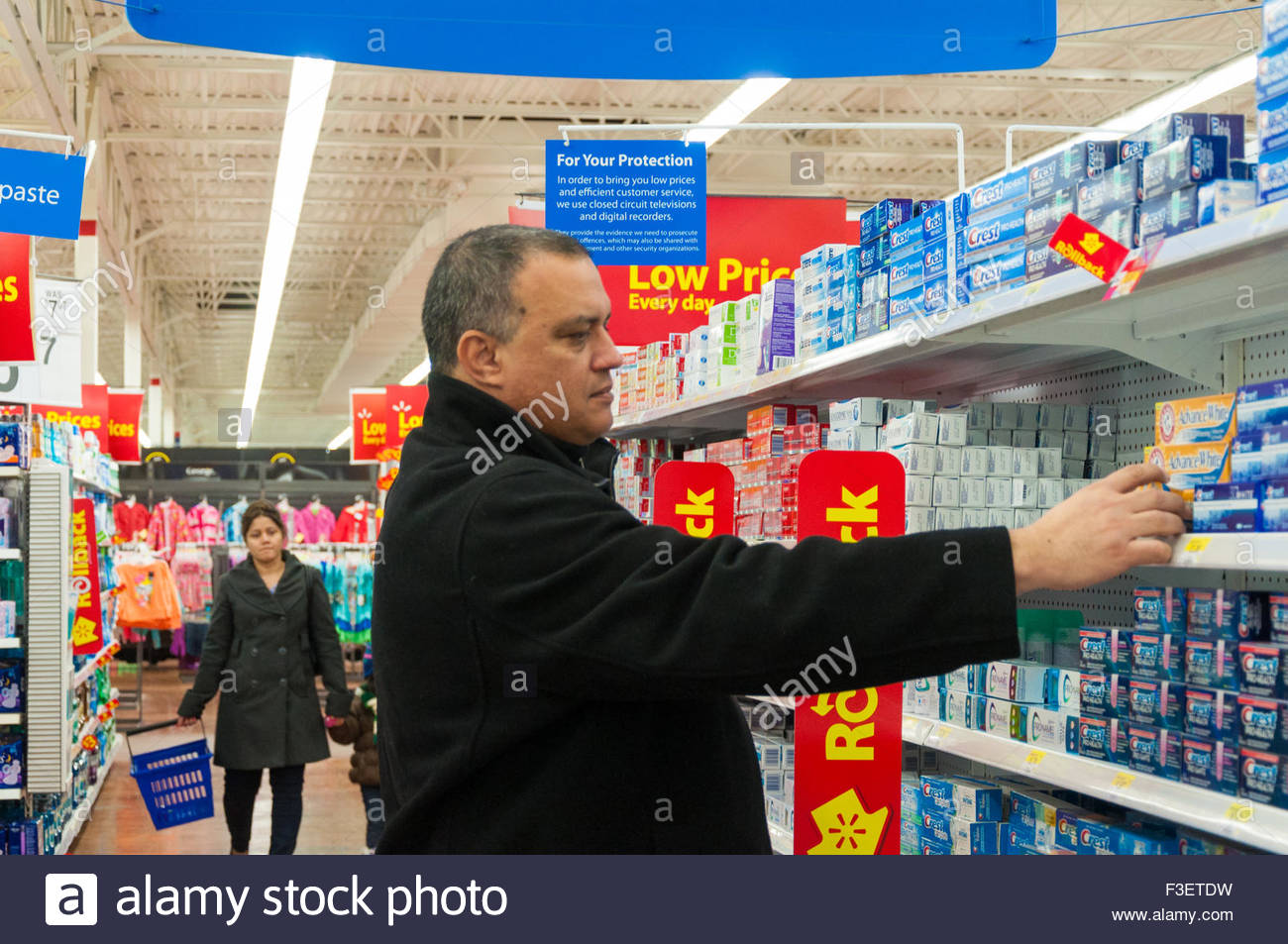 Wal Mart Stock Photos & Wal Mart Stock Images - Alamy