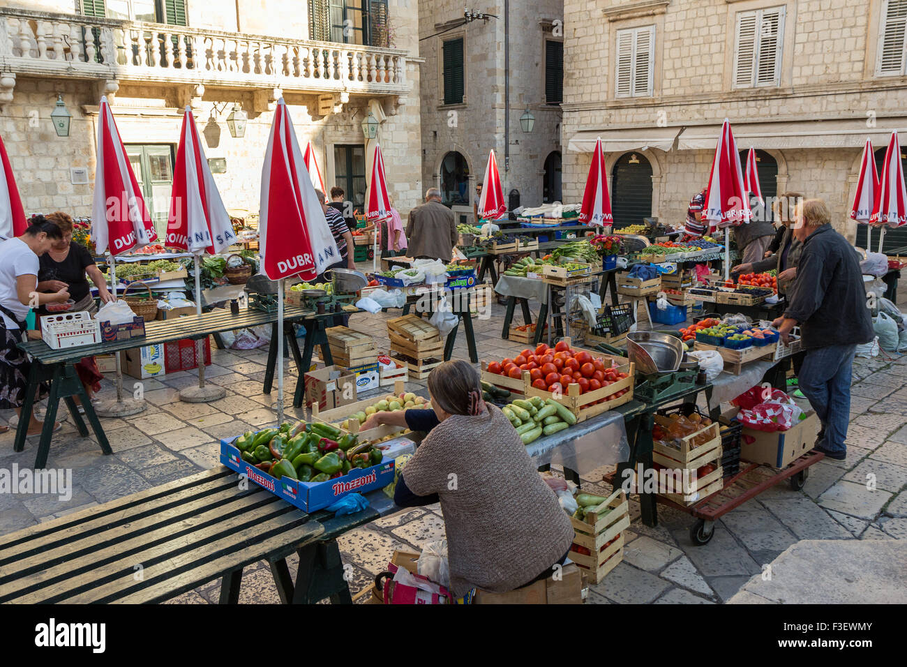 Local market dubrovnik hi-res stock photography and images - Alamy
