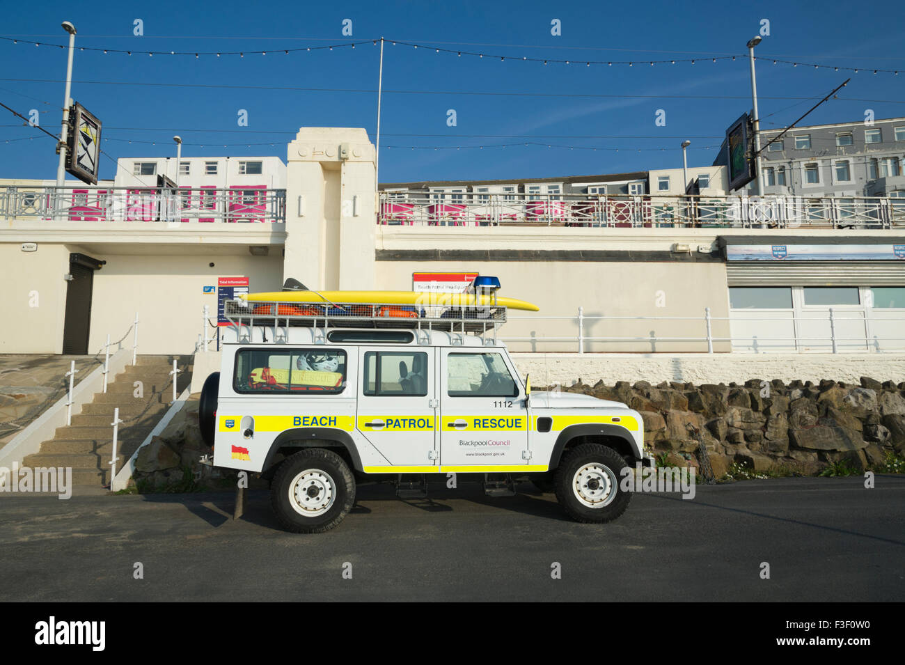Seaside safety signage hi-res stock photography and images - Alamy