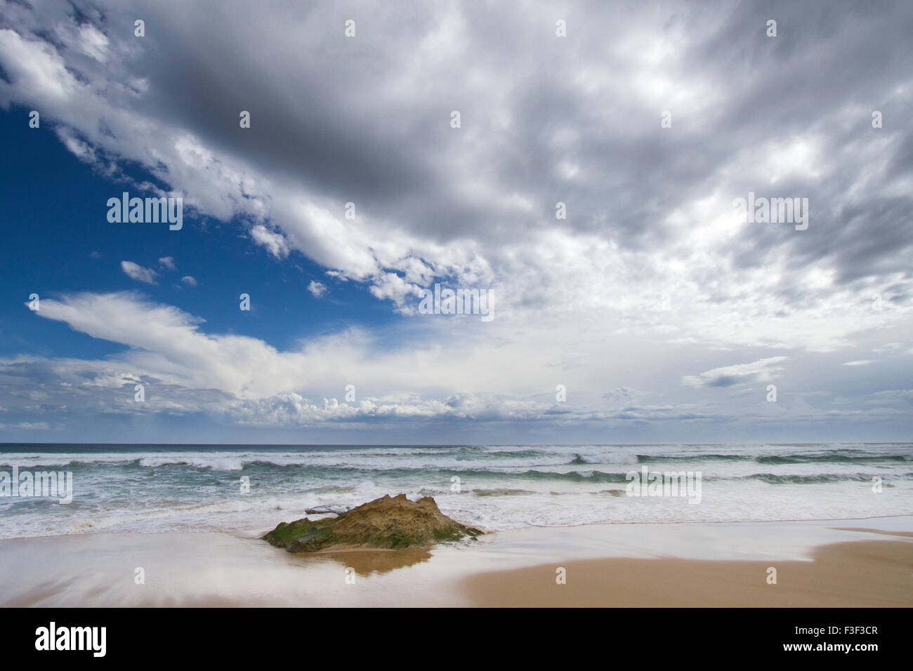 Gunnamatta Ocean Beach High Resolution Stock Photography and Images - Alamy