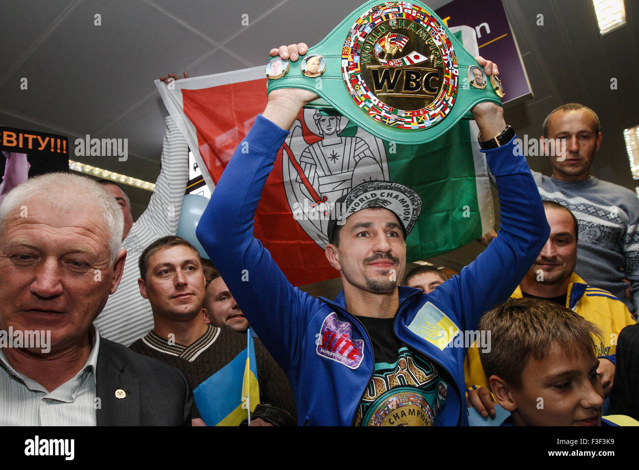 Professional boxing shows hi-res stock photography and images - Alamy