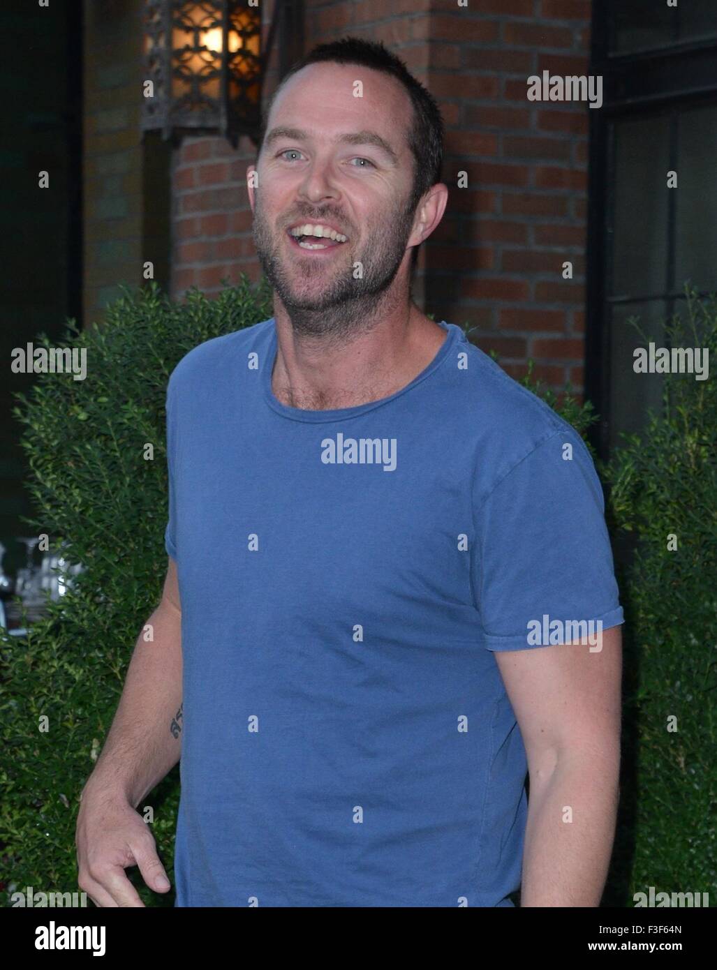 Sullivan Stapleton out in Soho Featuring: Sullivan Stapleton Where: New ...