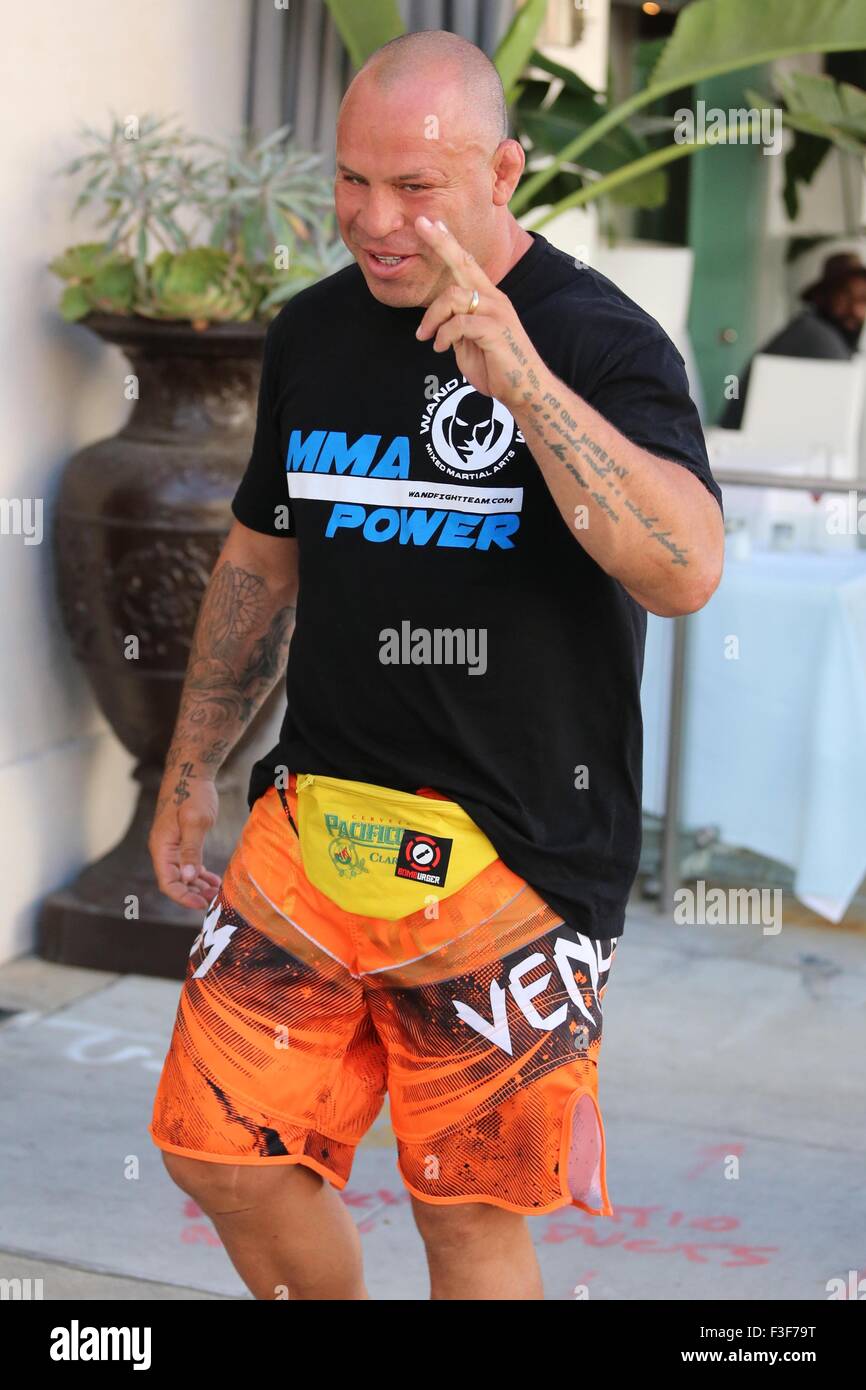 MMA star Wanderlei Silva has lunch at Villa Blanca with his friend ...