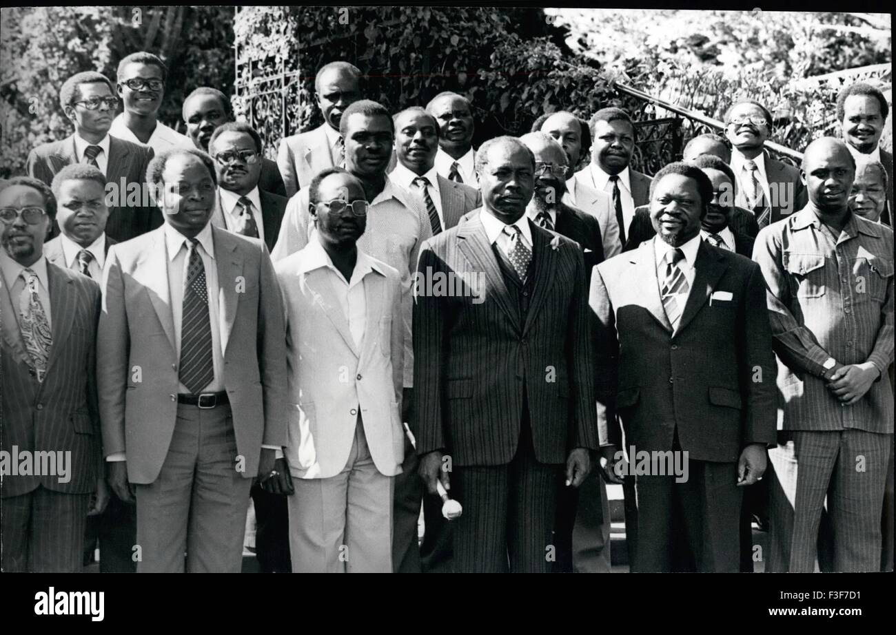 1974 - President Arap Hoi (centre) pictured with first Ugandan ...