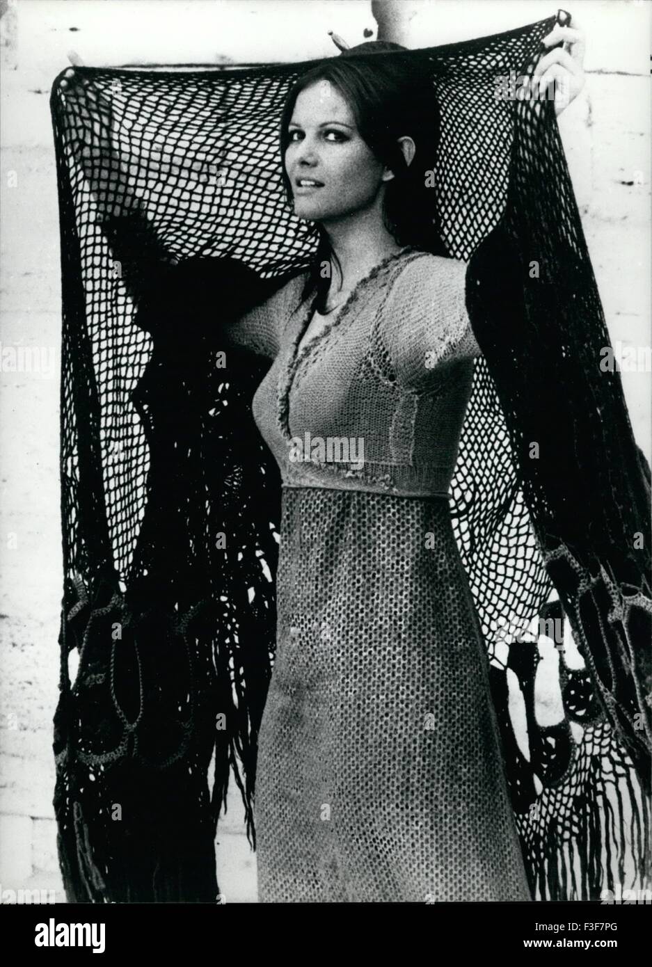 Claudia cardinale young hi-res stock photography and images - Alamy