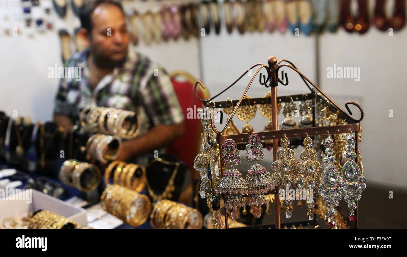 Made in pakistan products hi-res stock photography and images - Alamy