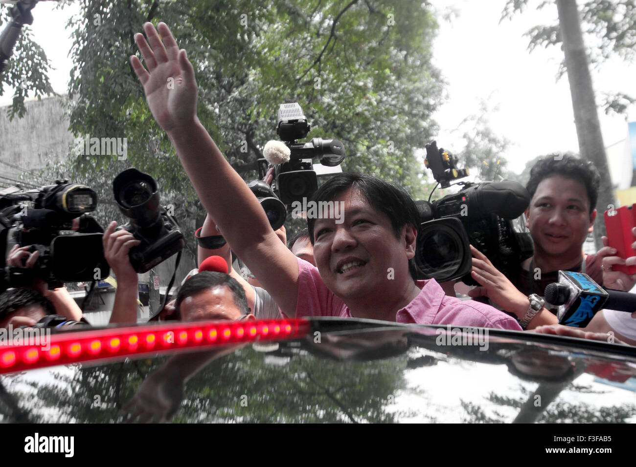 Ferdinand marcos press conference hi-res stock photography and images ...