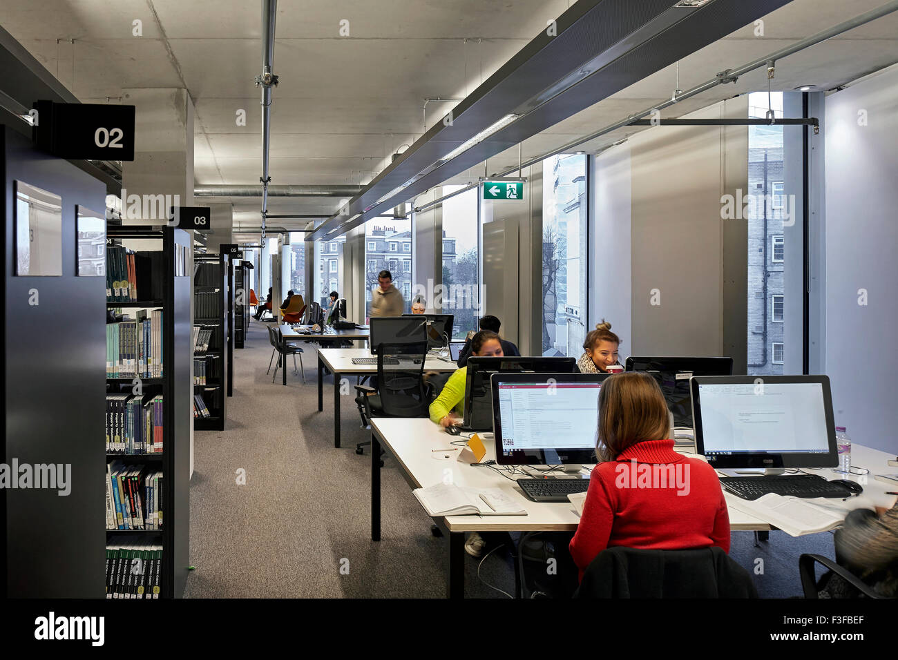 Research area in library. Greenwich School of Architecture, London ...