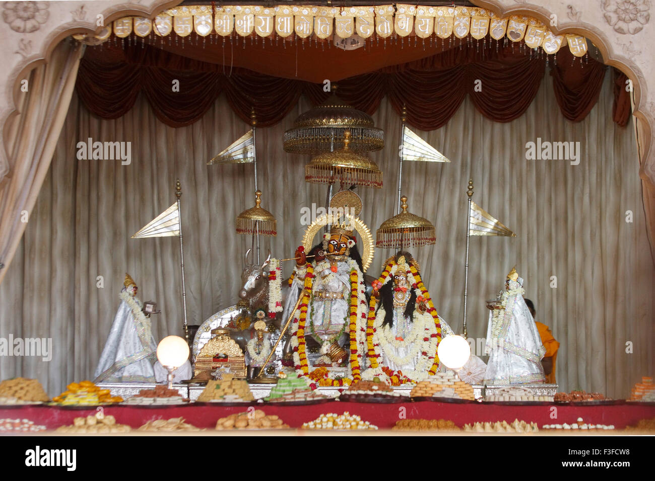 Govind devji temple jaipur hi-res stock photography and images - Alamy
