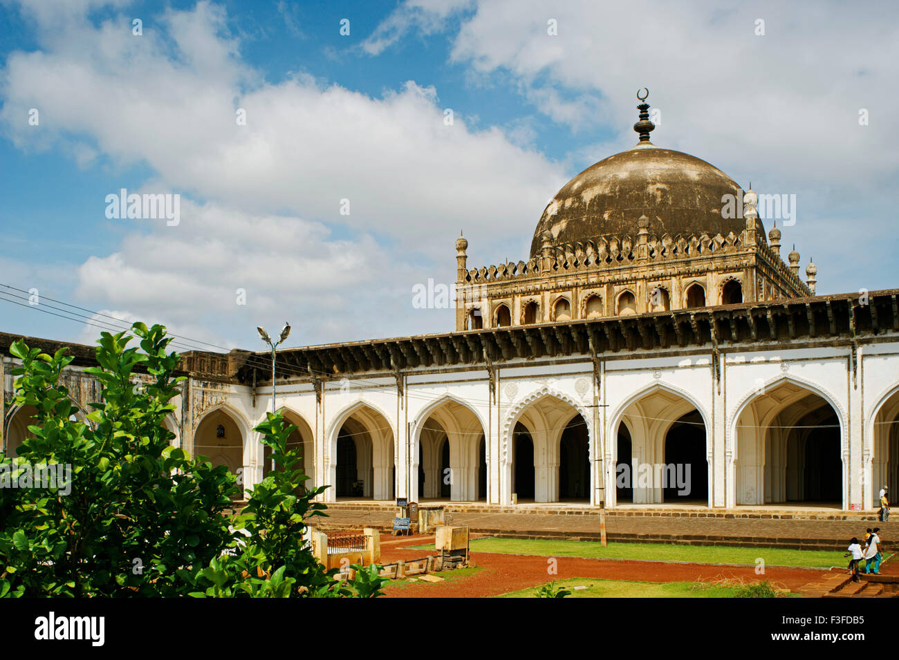 Bijapur jama masjid High Resolution Stock Photography and Images - Alamy
