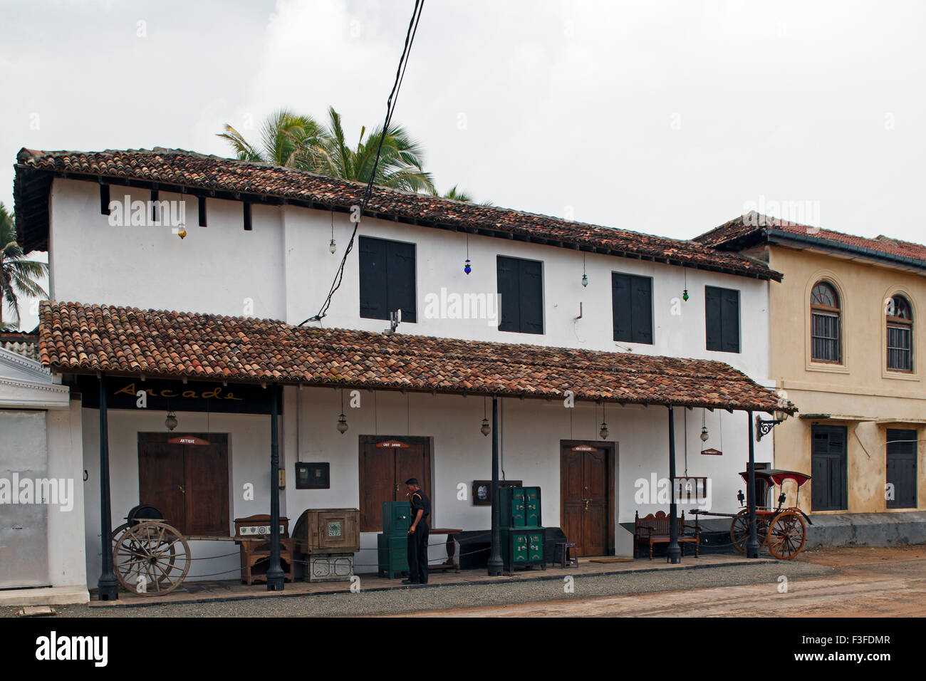 Old building, Colombo, Ceylon, Sri Lanka, Democratic Socialist Republic ...
