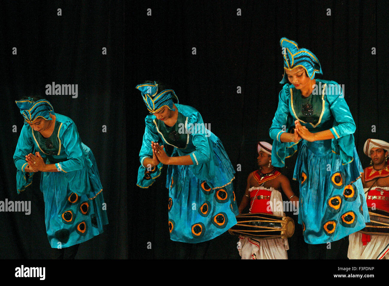 Mayura vannama ; this dance belongs to the kandyan vannam traditions it ...