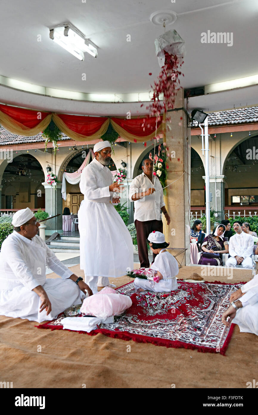 Parsi priest hi-res stock photography and images - Alamy