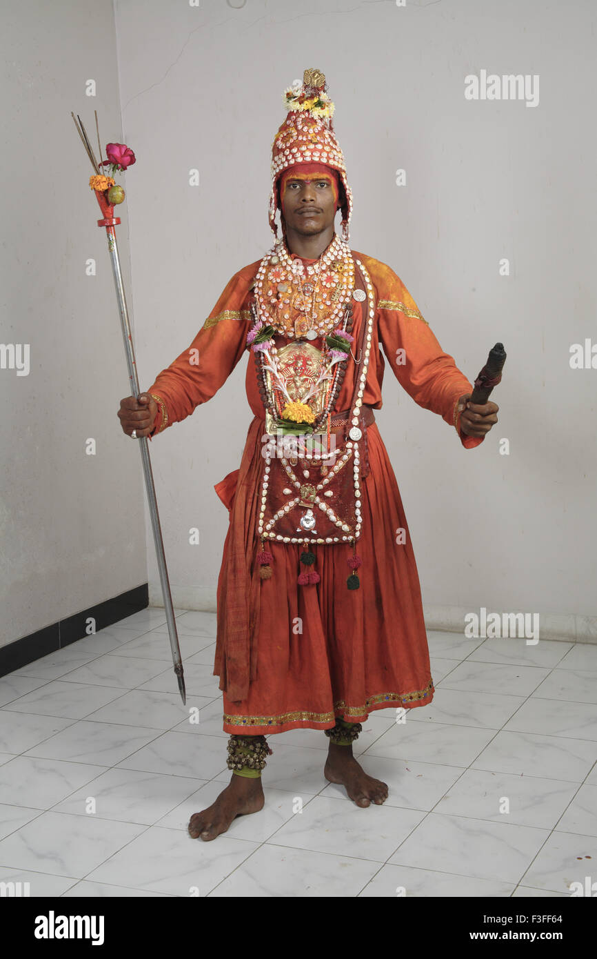 Gondhali hi-res stock photography and images - Alamy