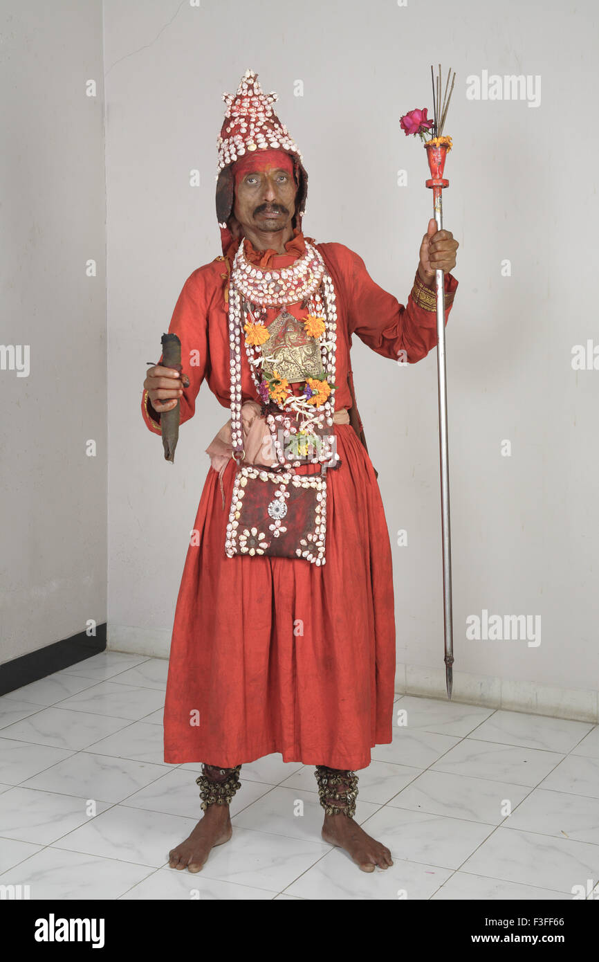 Gondhali High Resolution Stock Photography and Images - Alamy