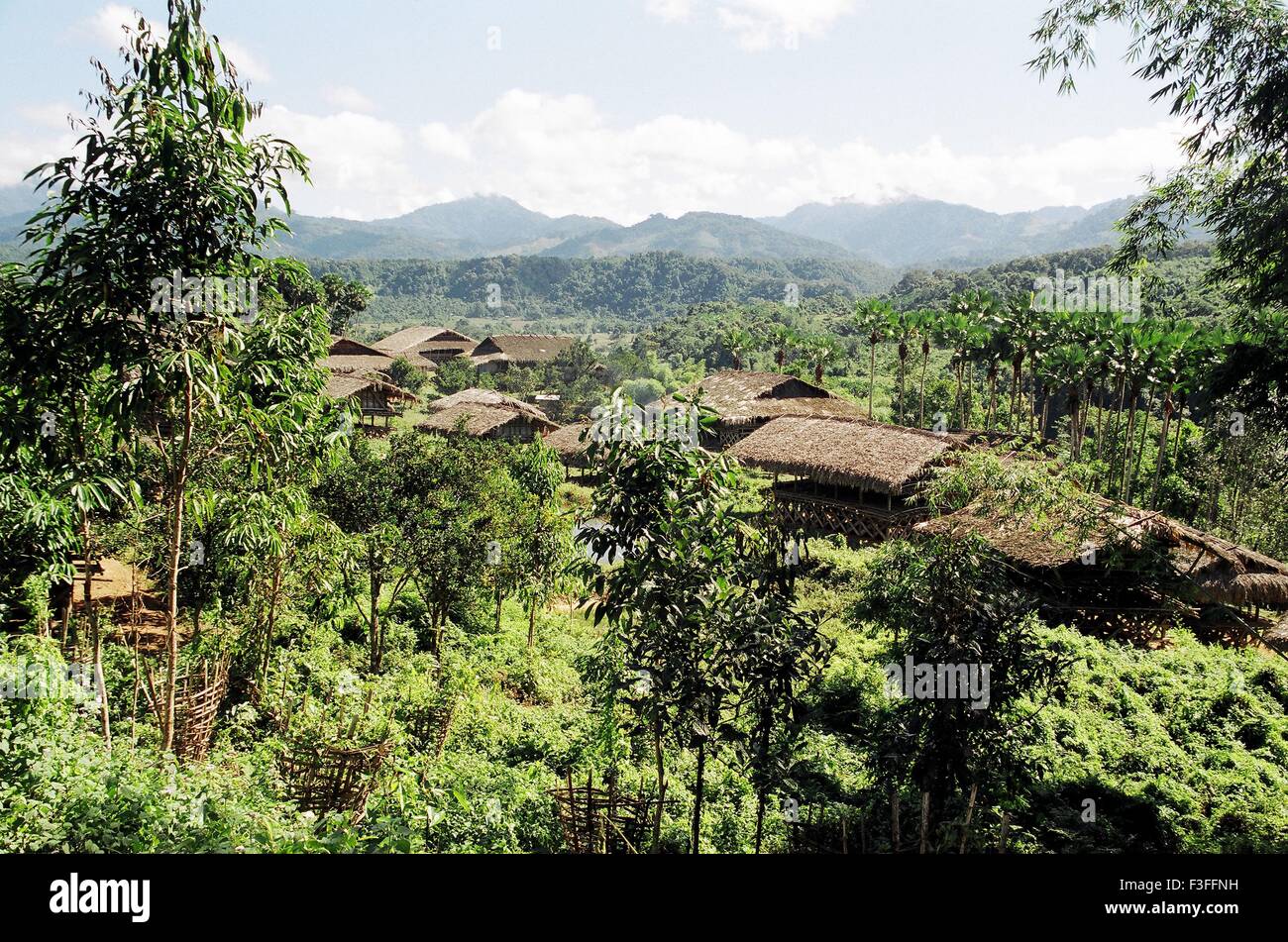 Village huts ; Kullu valley ; Kulu ; Kullu ; Himachal Pradesh ; India ...