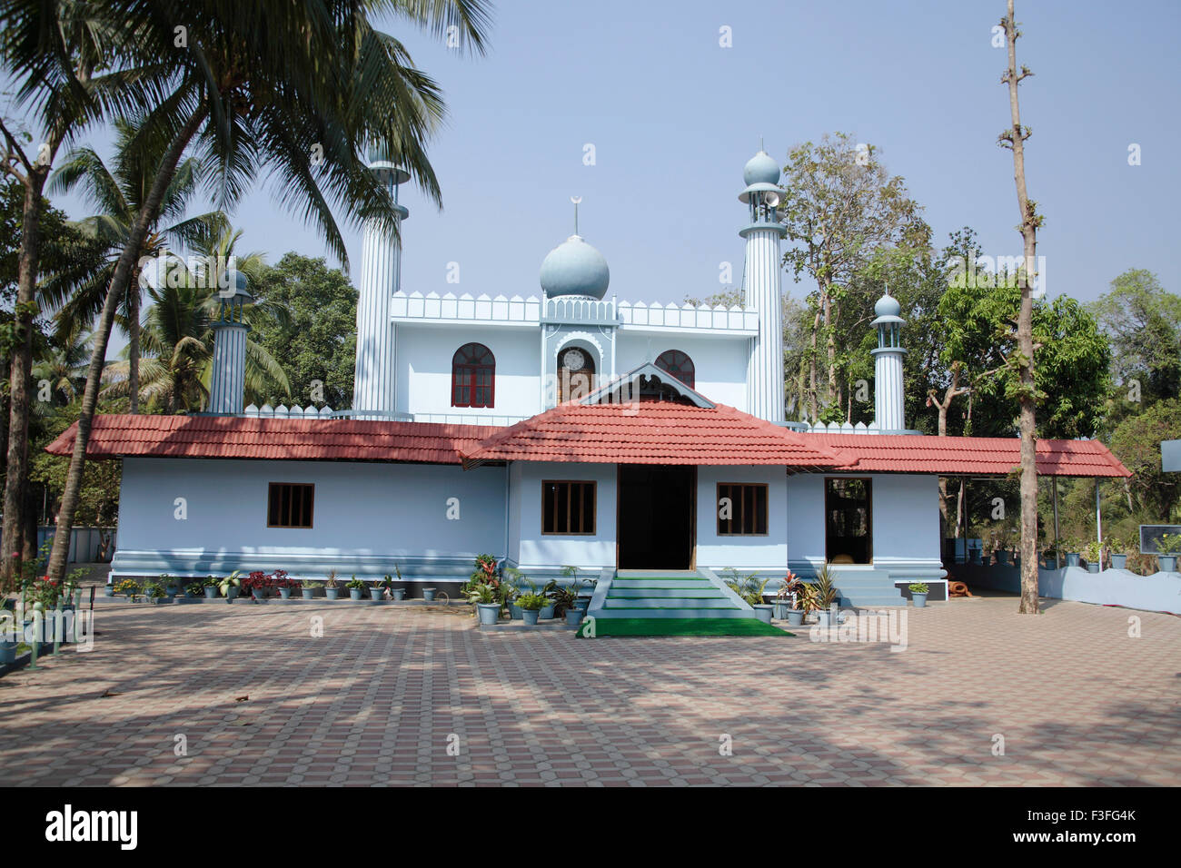Cheraman Jumma masjid India's first mosque built in 629 AD ; Cheraman ...
