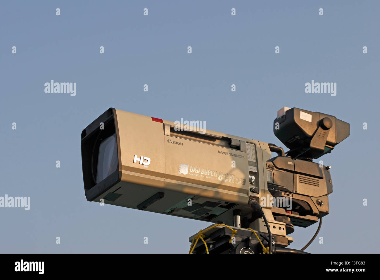 Canon video camera Stock Photo - Alamy