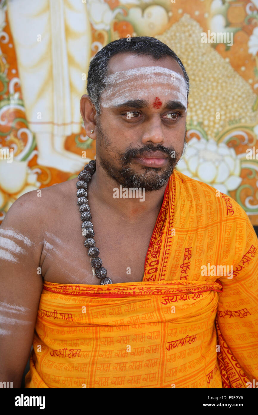 Rudraksha mala hi-res stock photography and images - Alamy