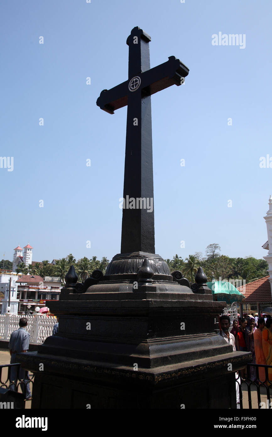 Syrian Christian cross in front of Marthoman Cheriyapally ; St Thomas ...
