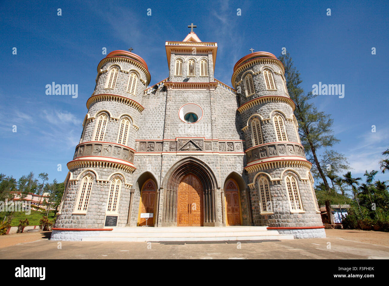 Marian pilgrim shrine ; Pattumala ; Kerala ; India Stock Photo - Alamy