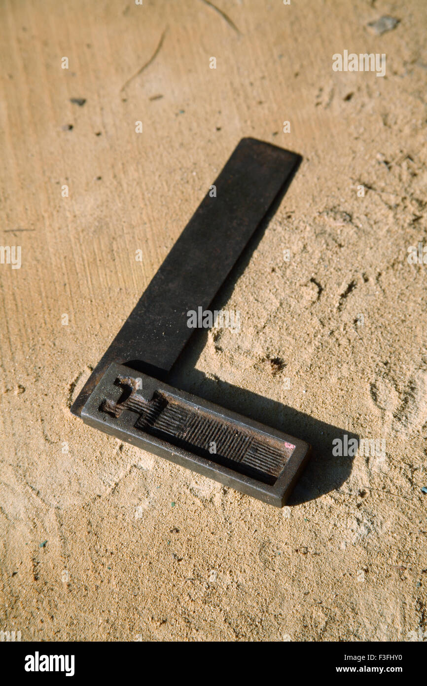 Builders arms hi-res stock photography and images - Alamy