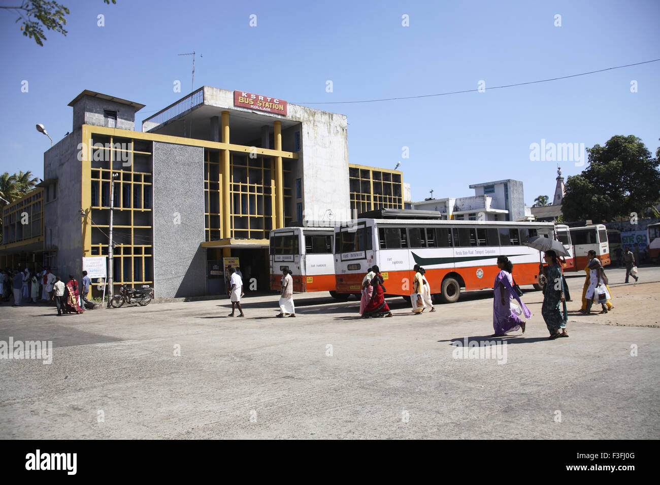 Ksrtc bus hi-res stock photography and images - Alamy