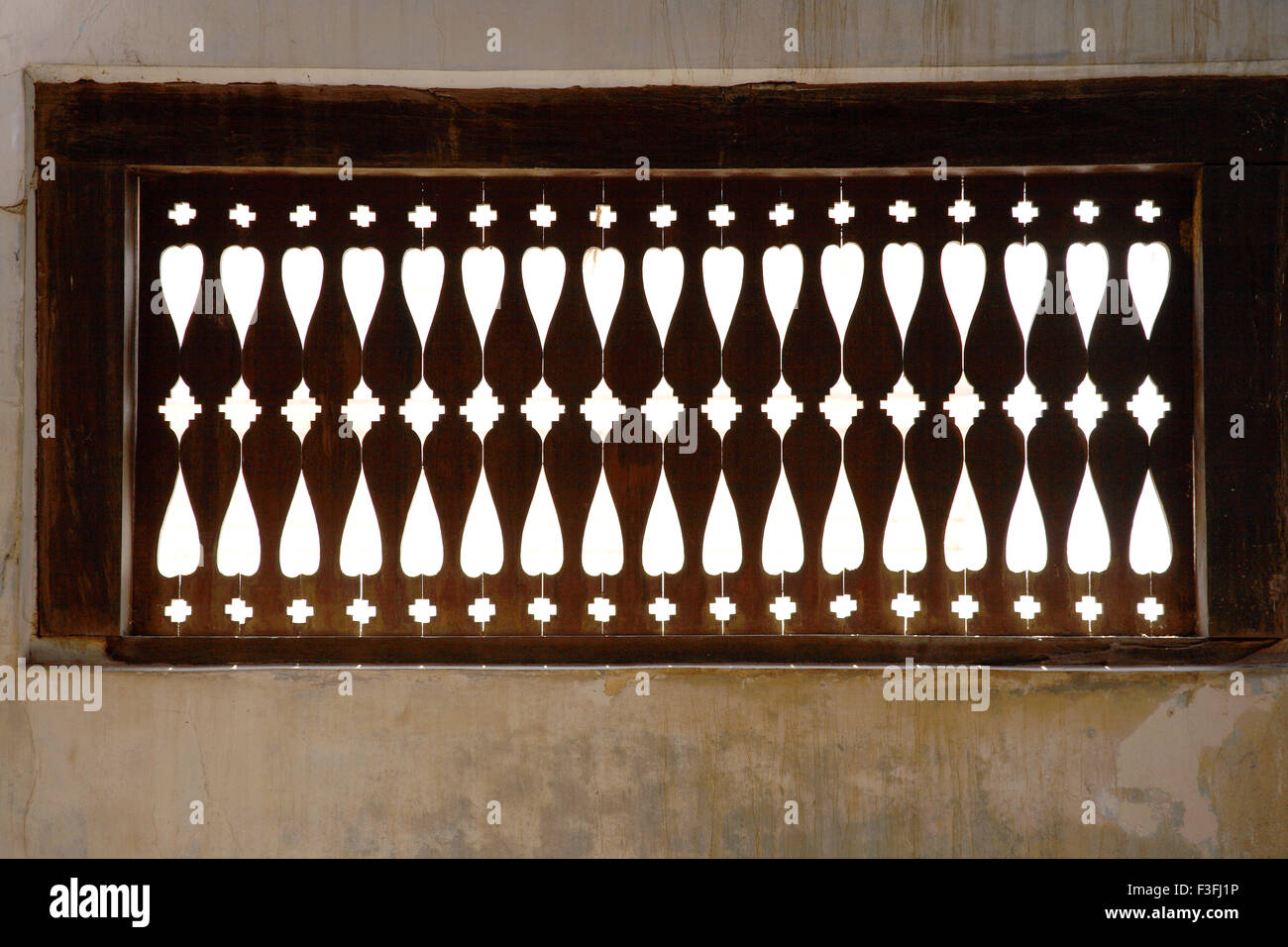 Symmetrical design hi-res stock photography and images - Alamy