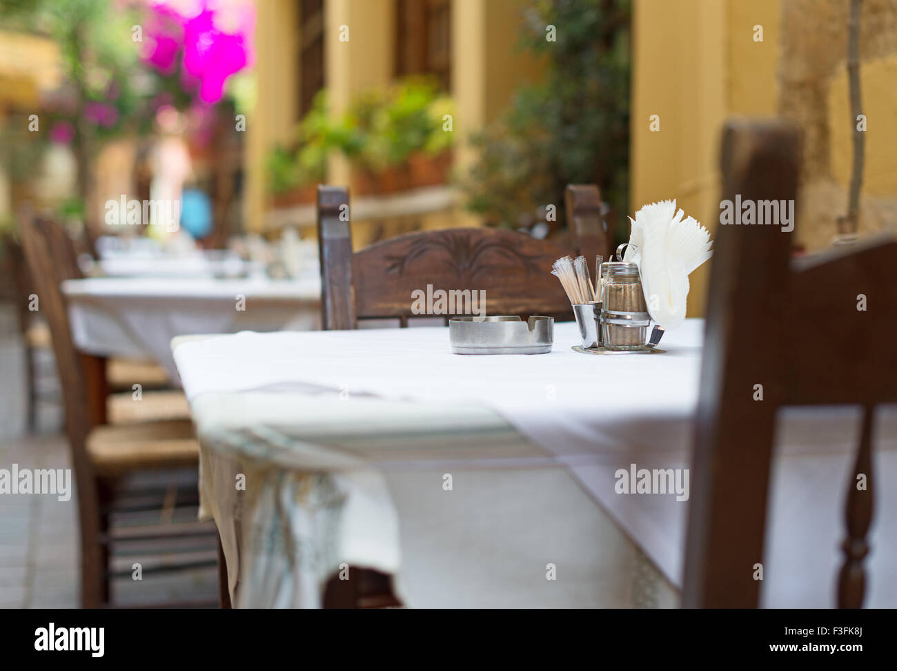 Terrace cafeteria greece hi-res stock photography and images - Alamy