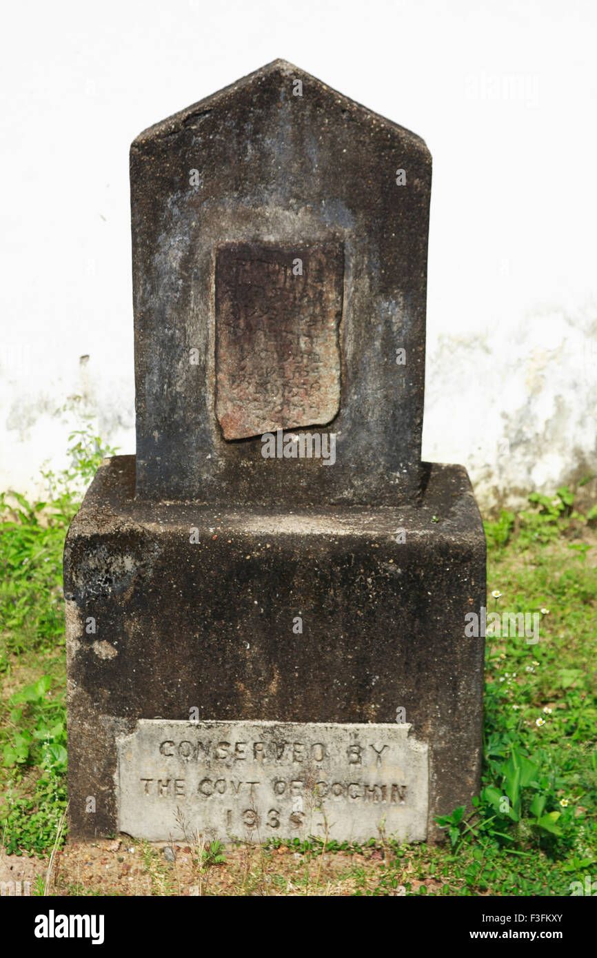South park cemetery india hi-res stock photography and images - Alamy