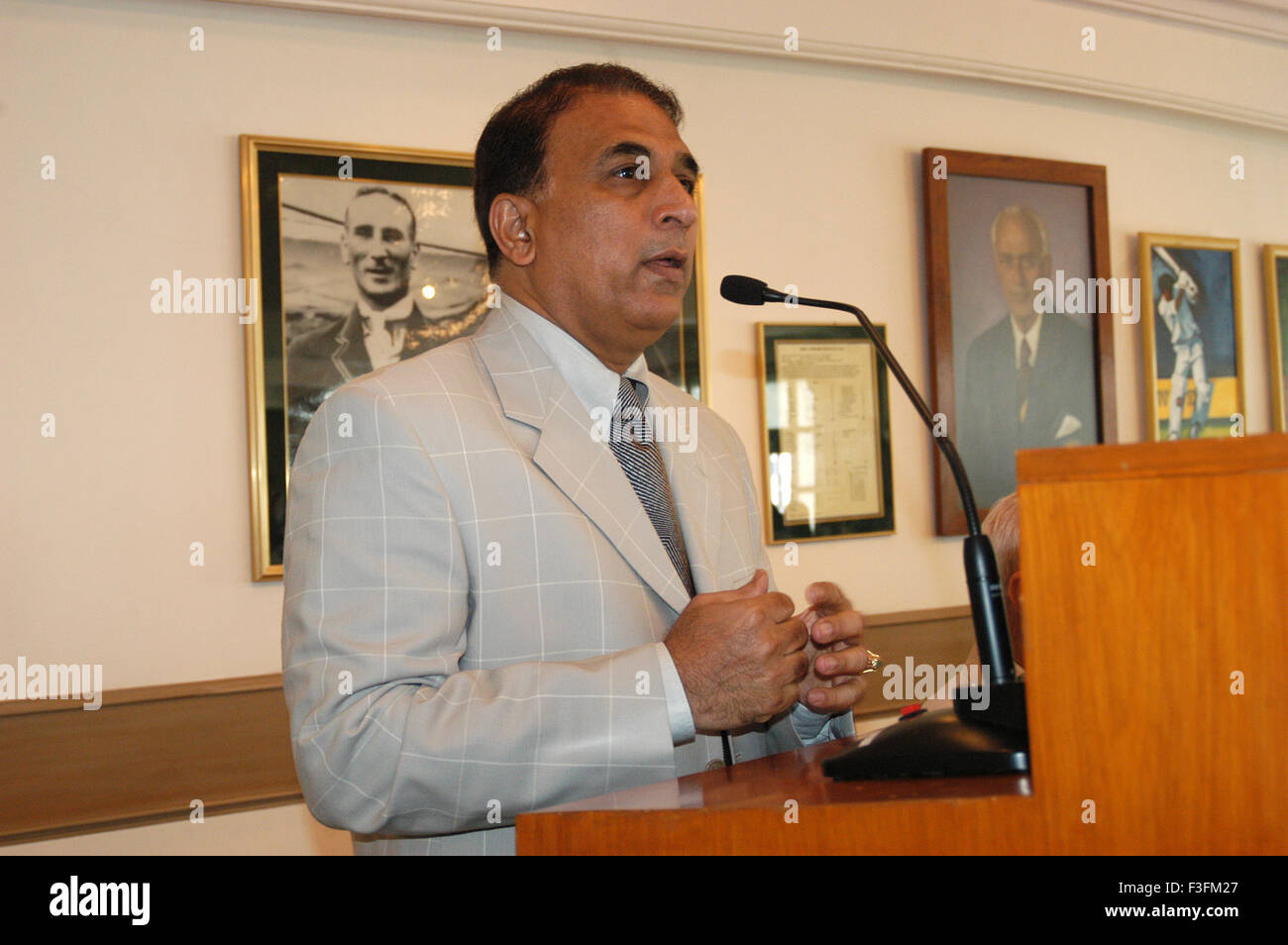 West indian cricket team hi-res stock photography and images - Alamy