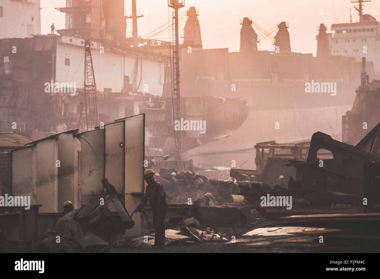 Shipbreaking Yards of Alang Stock Photo - Alamy