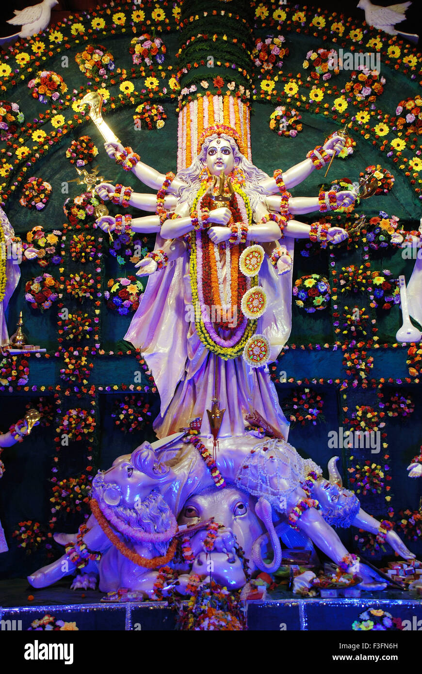 Goddess durga killing mahishasura hi-res stock photography and images ...