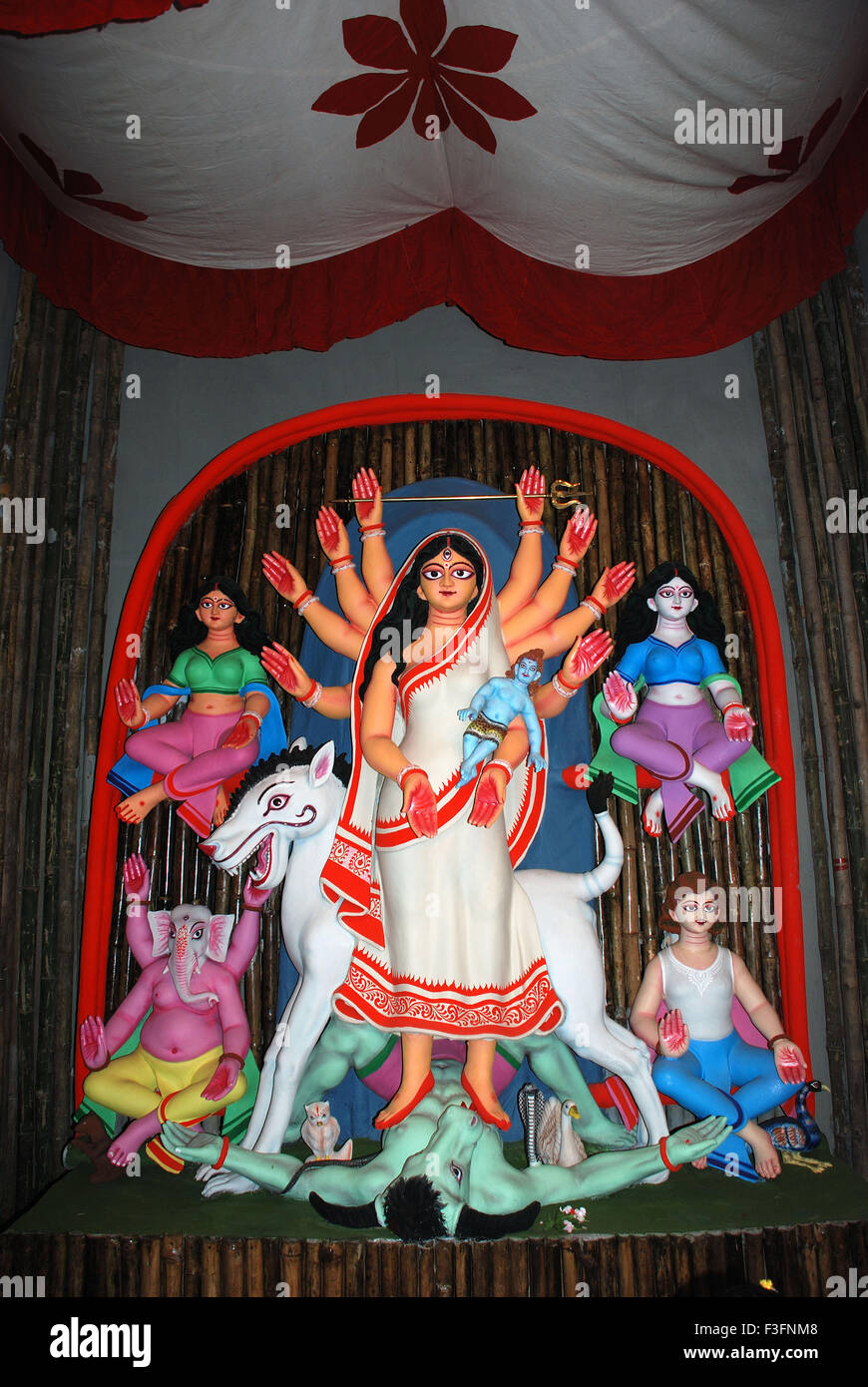 Goddess durga killing mahishasura hi-res stock photography and images ...