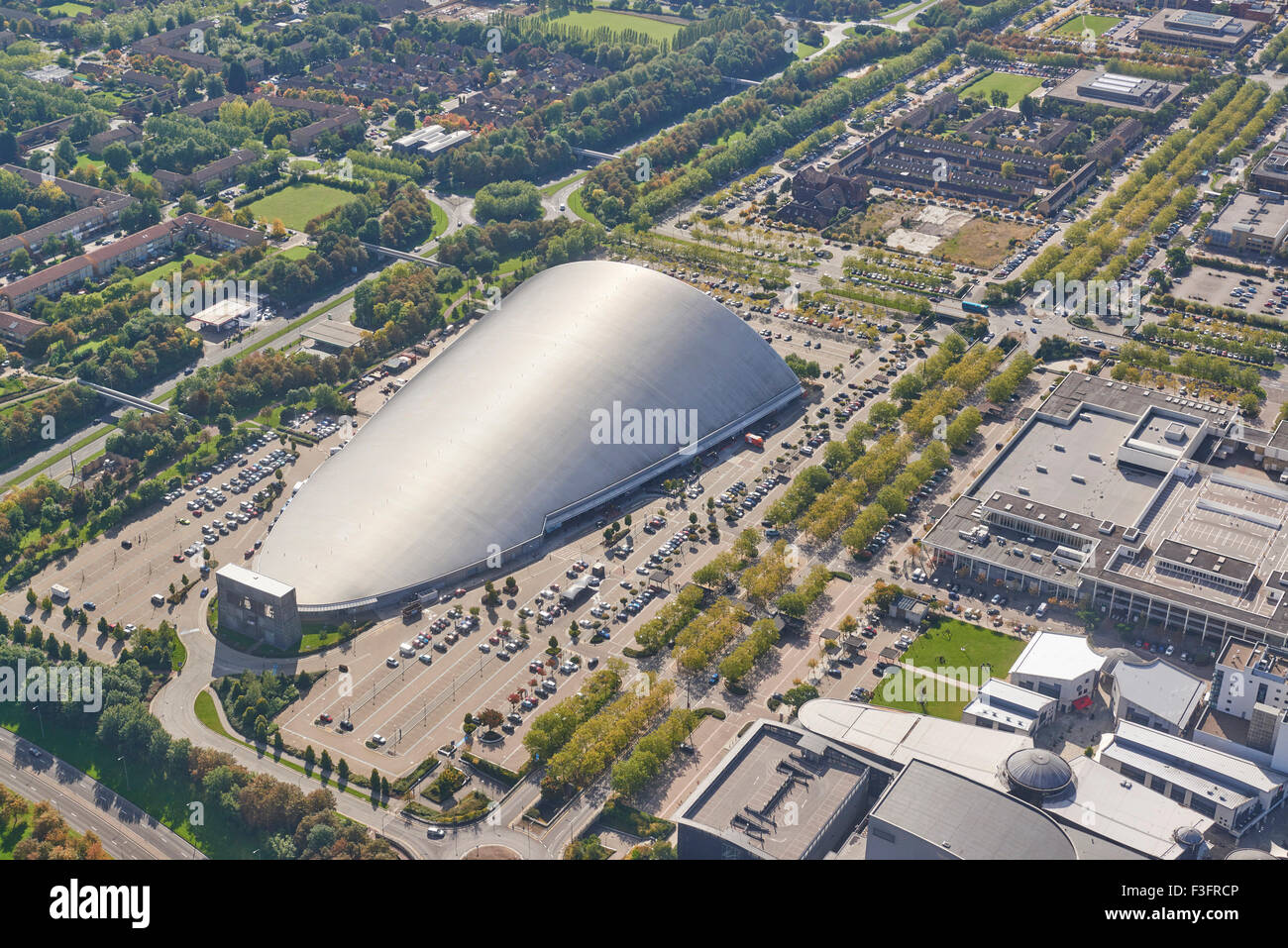 Milton keynes snow centre hi-res stock photography and images - Alamy