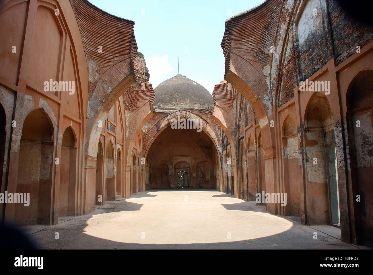 Katra Masjid, Katra Mosque, caravanserai, Barowaritala, Murshidabad ...