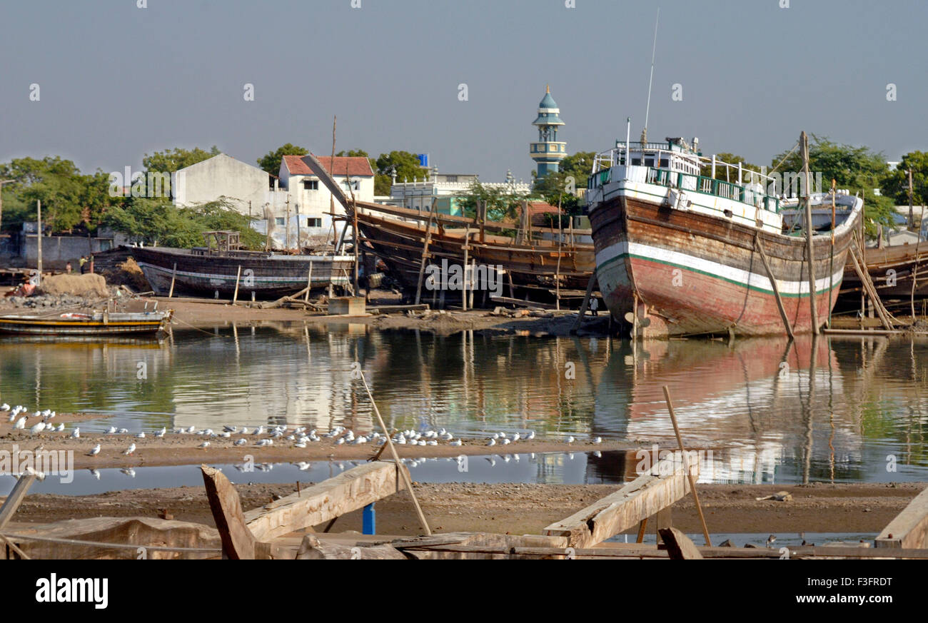 Ship Building, Mandvi, Kutch, Gujarat, India, Asia Stock Photo - Alamy