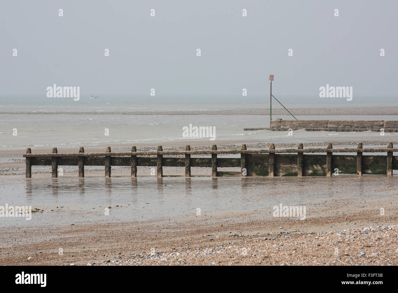 Coast seaside rustington hi-res stock photography and images - Alamy