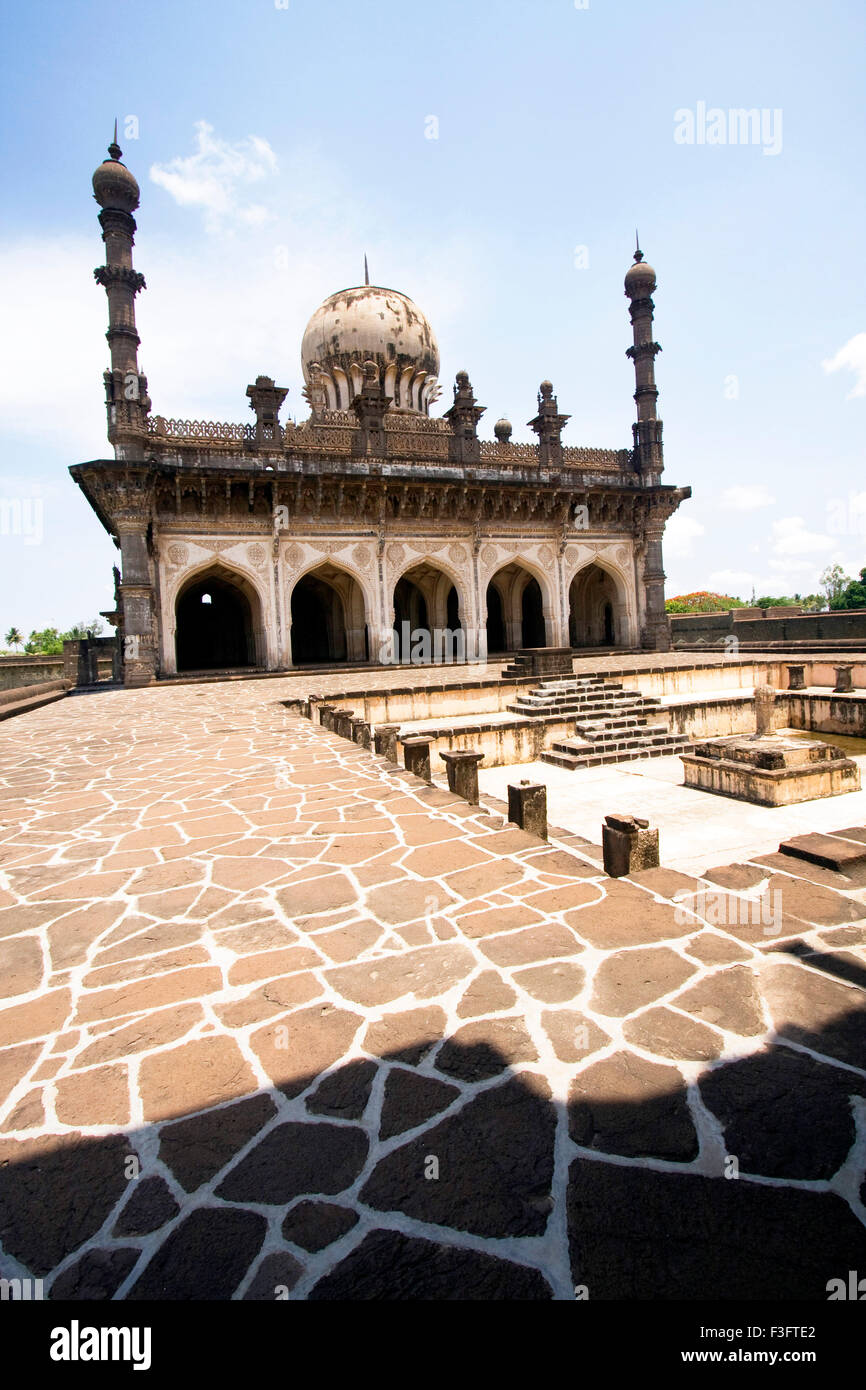 Ibrahim rouza mosque constructed by sultan Ibrahim Adil shah II A.D ...