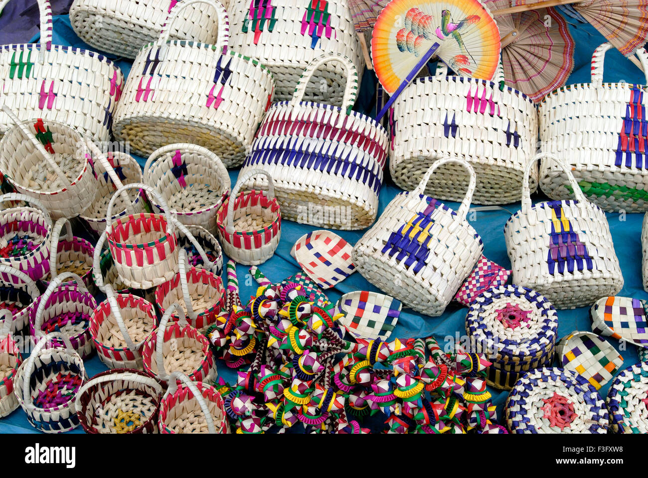 Eco Friendly Palm Leaf Baskets For Sale Stock Photo Alamy eco-friendly-palm-leaf-baskets-for-sale-stock-photo-alamy