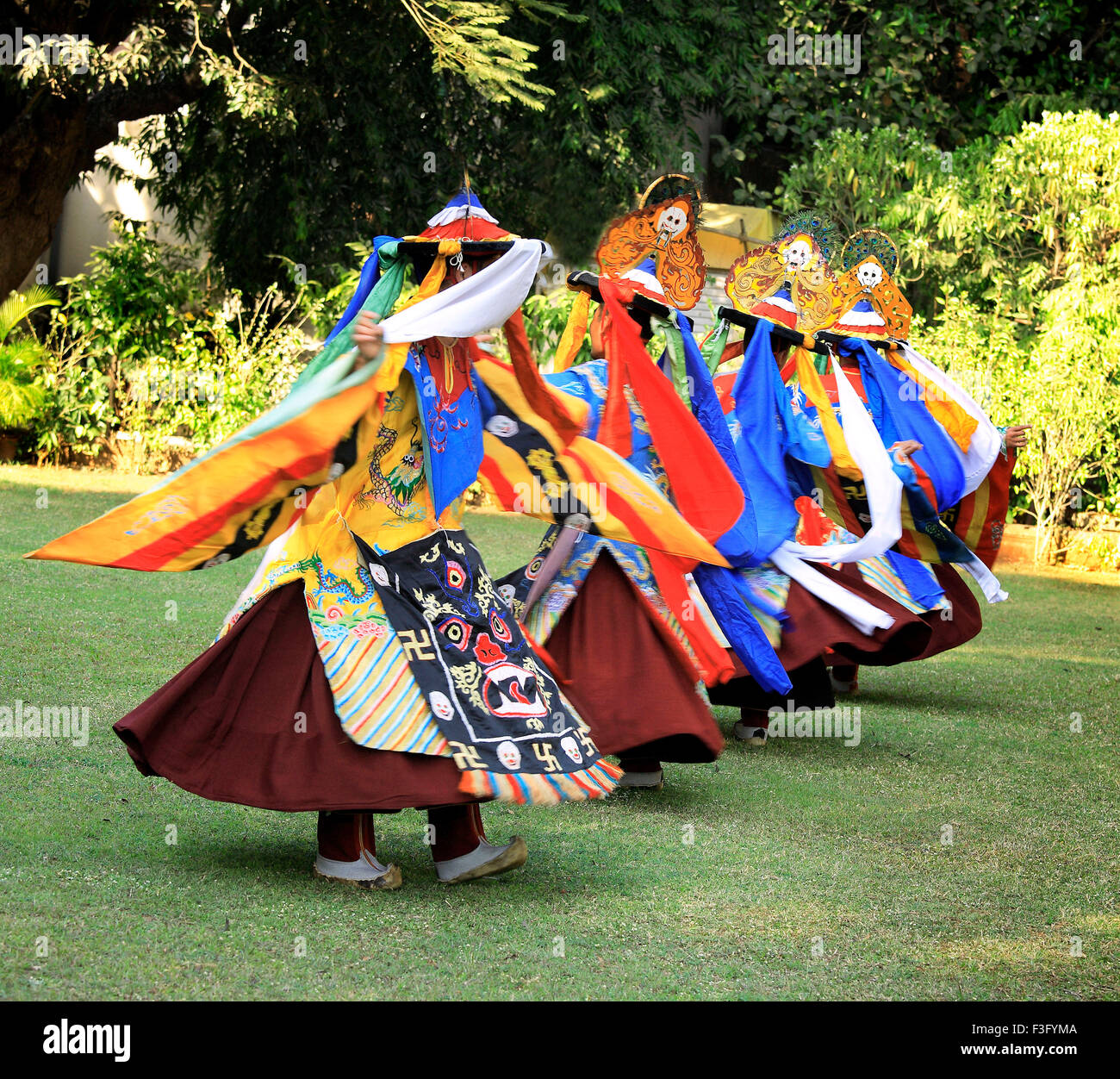 Tibetan dance, cham dance, Buddhist monks musicians playing musical ...