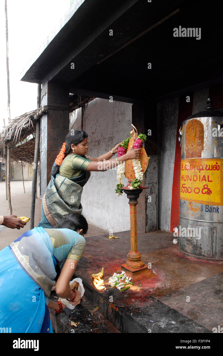 Vel symbol hi-res stock photography and images - Alamy