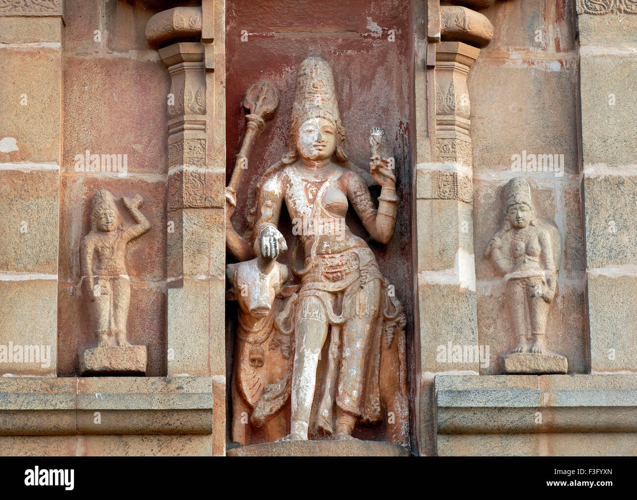 Rishaba Ardhanari sculpture on the exterior wall of Brihadishvara ...