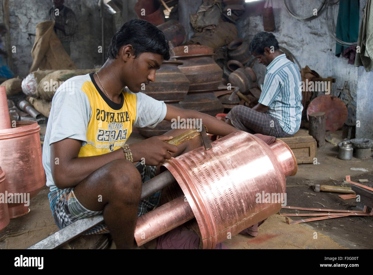 Metal Pots Stock Photos & Metal Pots Stock Images - Alamy