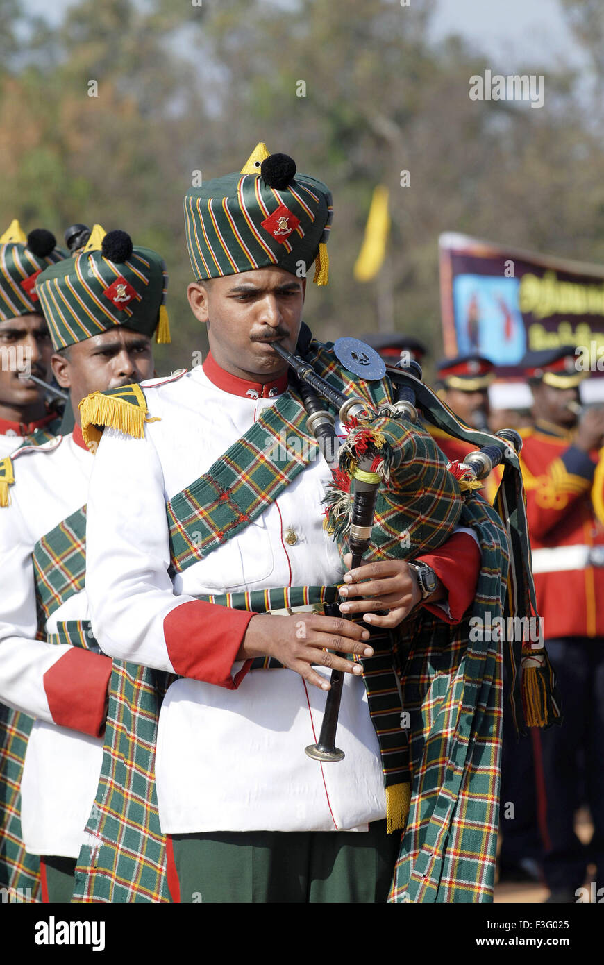 Mens parade hi-res stock photography and images - Alamy