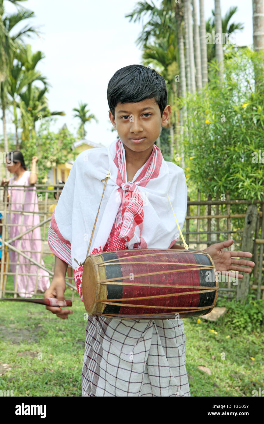 Bihu instruments hi-res stock photography and images - Alamy