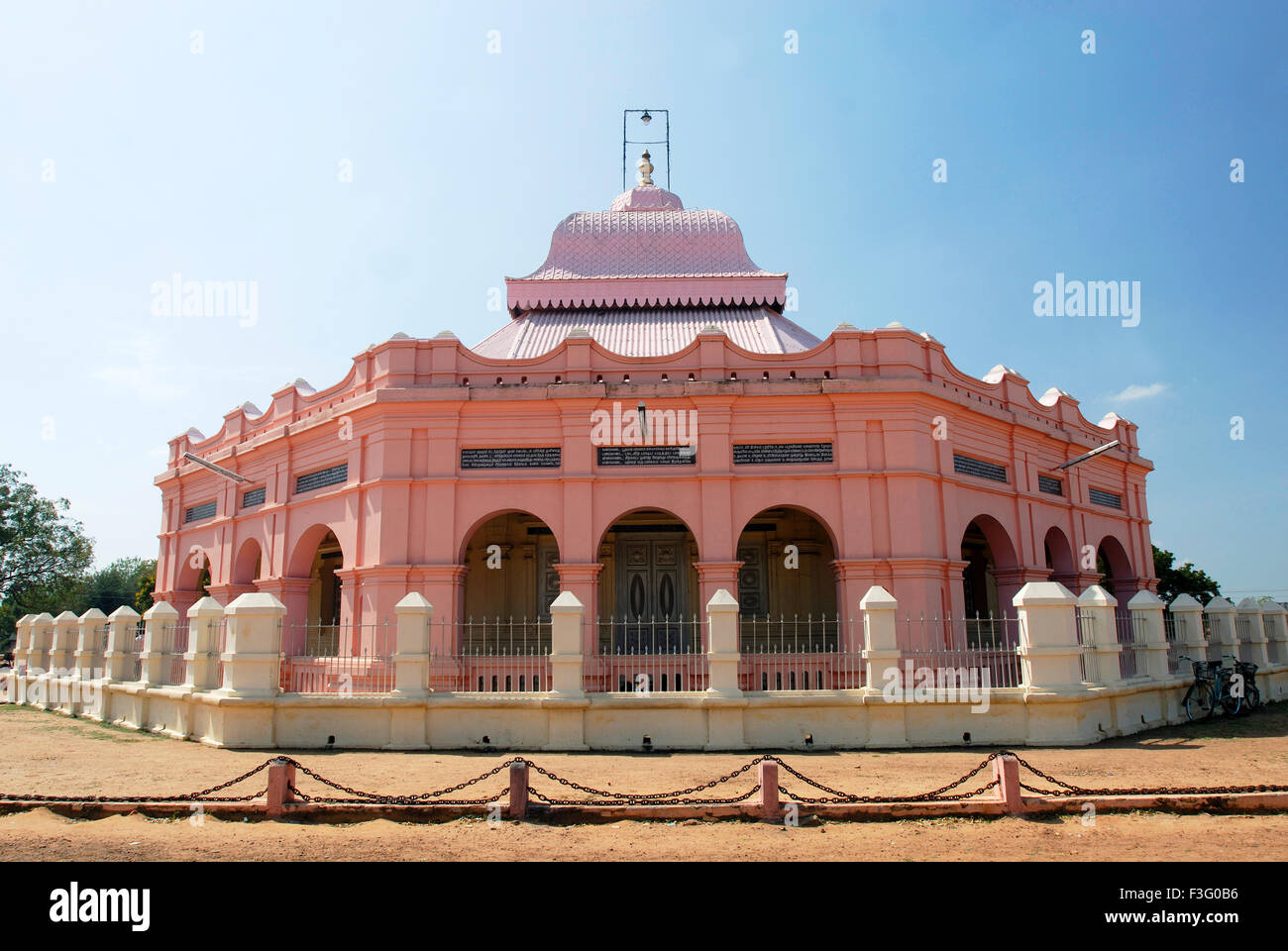 Sabai hi-res stock photography and images - Alamy