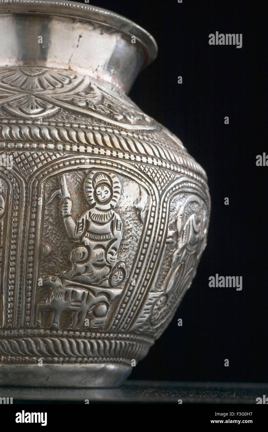 antique handcrafted silver pot Stock Photo - Alamy