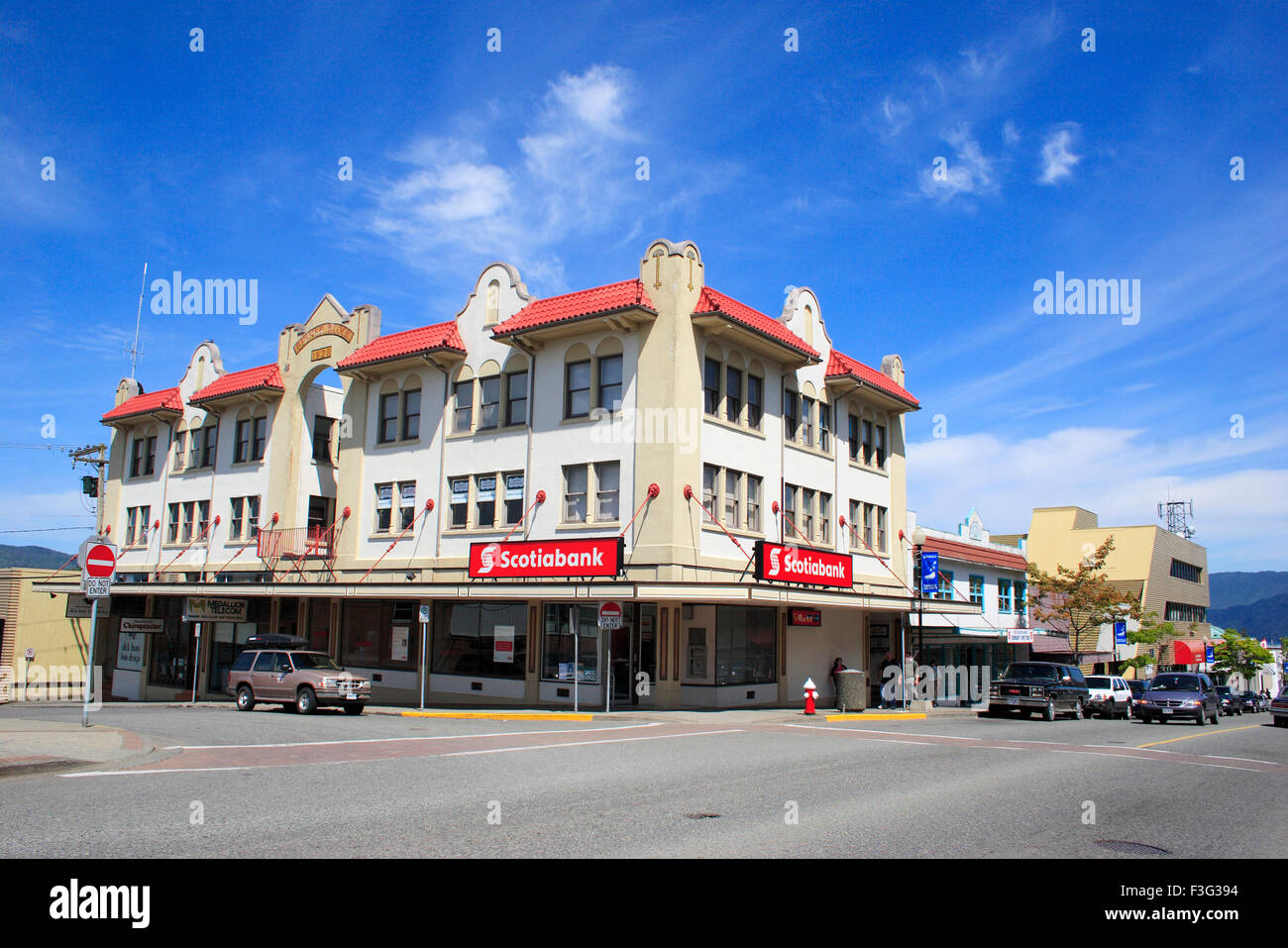 British bank building hi-res stock photography and images - Alamy